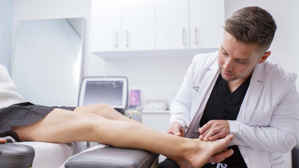 Book appointment today - Ivy League -Trained Vein Doctors | Vein Treatment Center - Spider and ...